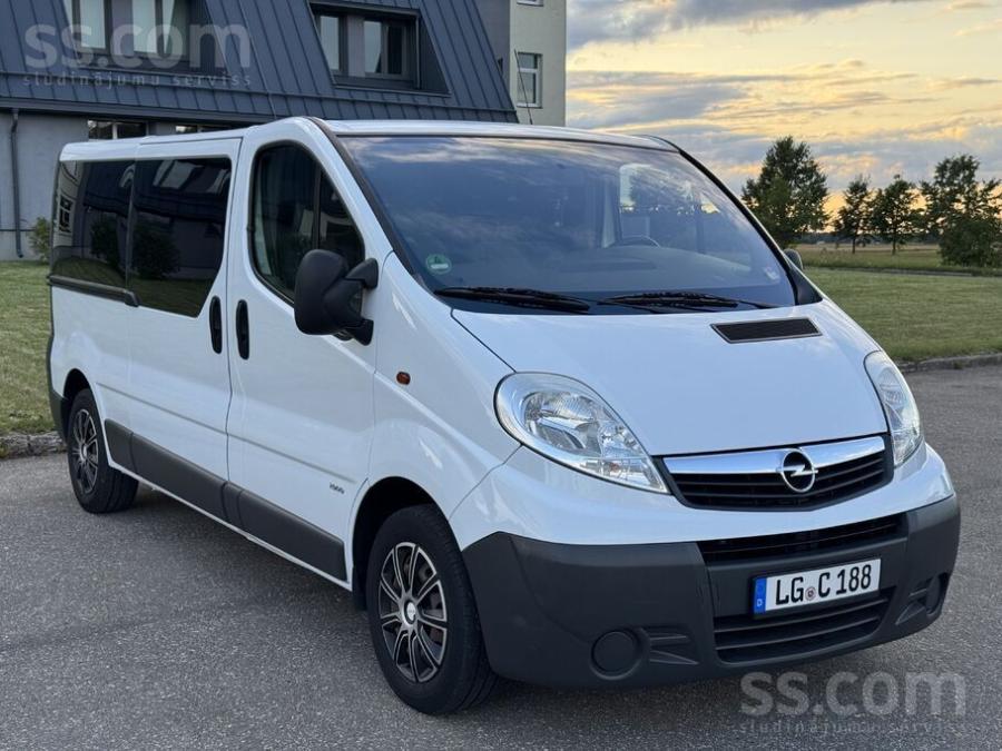 Balts Opel Vivaro 2006 Cēsis, ar dzinēja tilpumu 2.00 L un nobraukumu 167 tūkst. km par 7490 €, foto 4 vietnē AUTOMOTO.COM.LV