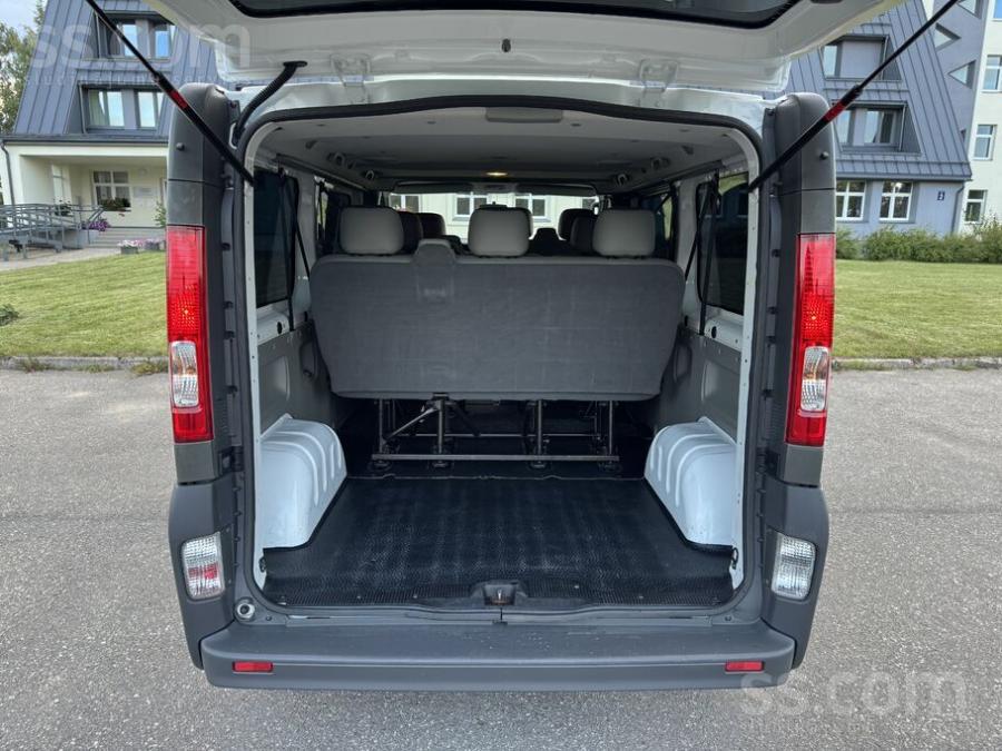 Balts Opel Vivaro 2006 Cēsis, ar dzinēja tilpumu 2.00 L un nobraukumu 167 tūkst. km par 7490 €, foto 21 vietnē AUTOMOTO.COM.LV