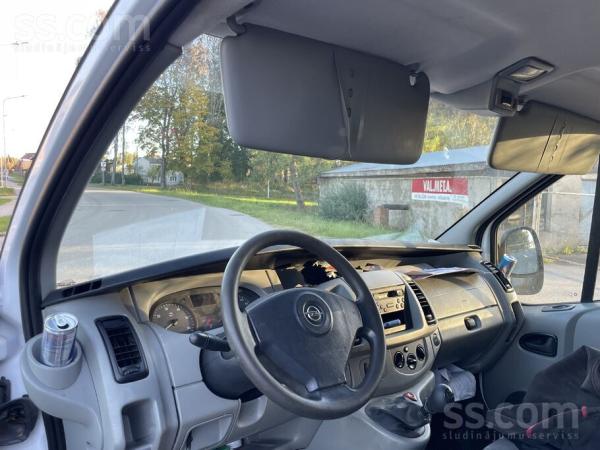 Balts Opel Vivaro 2006 Limbaži, ar dzinēja tilpumu 1.90 L un nobraukumu 340 tūkst. km par 2500 €, foto 6 vietnē AUTOMOTO.COM.LV