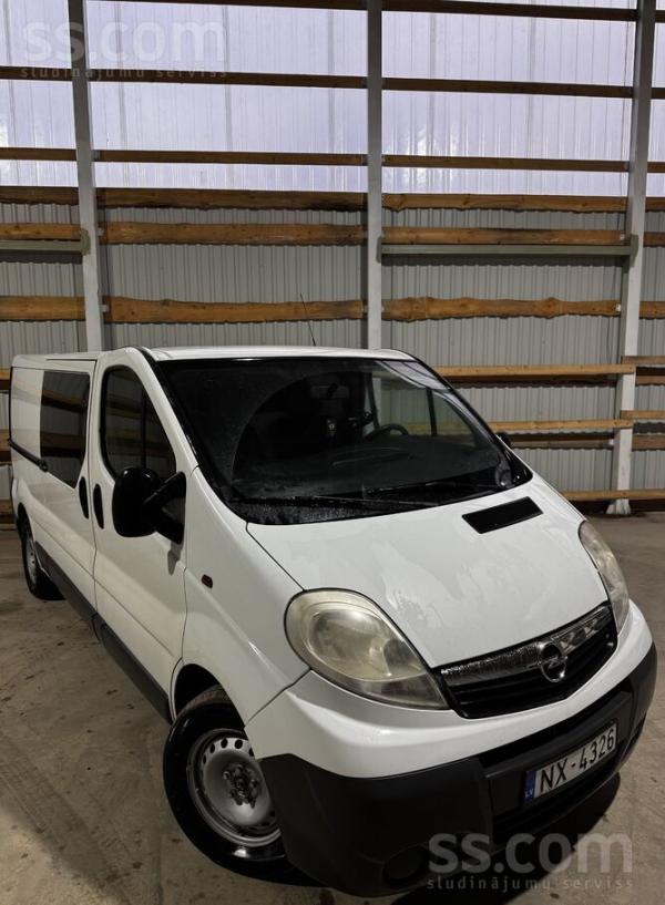 White Opel Vivaro 2007 in Balvi, with an engine capacity of 2.00 L and mileage of 297 thousand km for 4750 €, photo 3 on AUTOMOTO.COM.LV