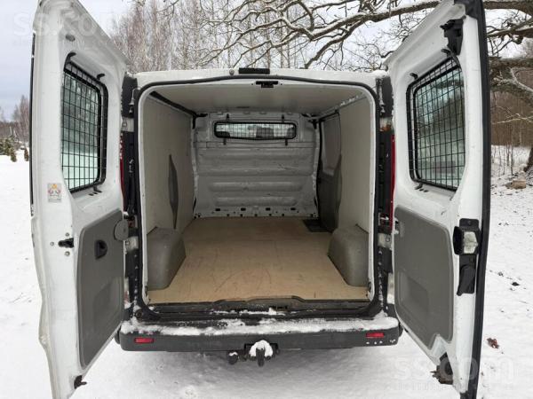 White Opel Vivaro 2007 in Tukums, with an engine capacity of 2.00 L and mileage of 0 thousand km for 3950 €, photo 9 on AUTOMOTO.COM.LV