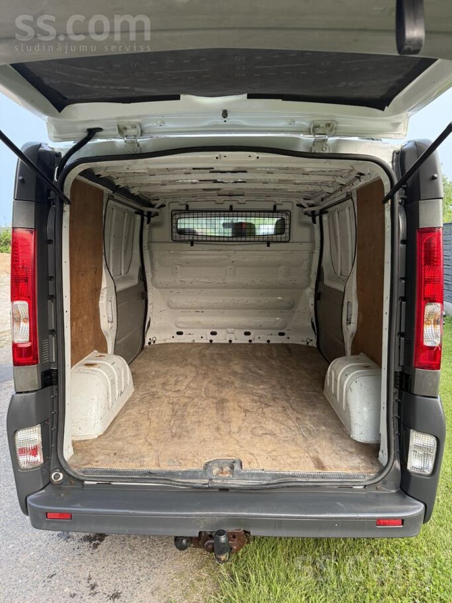 Balts Opel Vivaro 2007 Dobele, ar dzinēja tilpumu 2.00 L un nobraukumu 0 tūkst. km par 2999 €, foto 8 vietnē AUTOMOTO.COM.LV