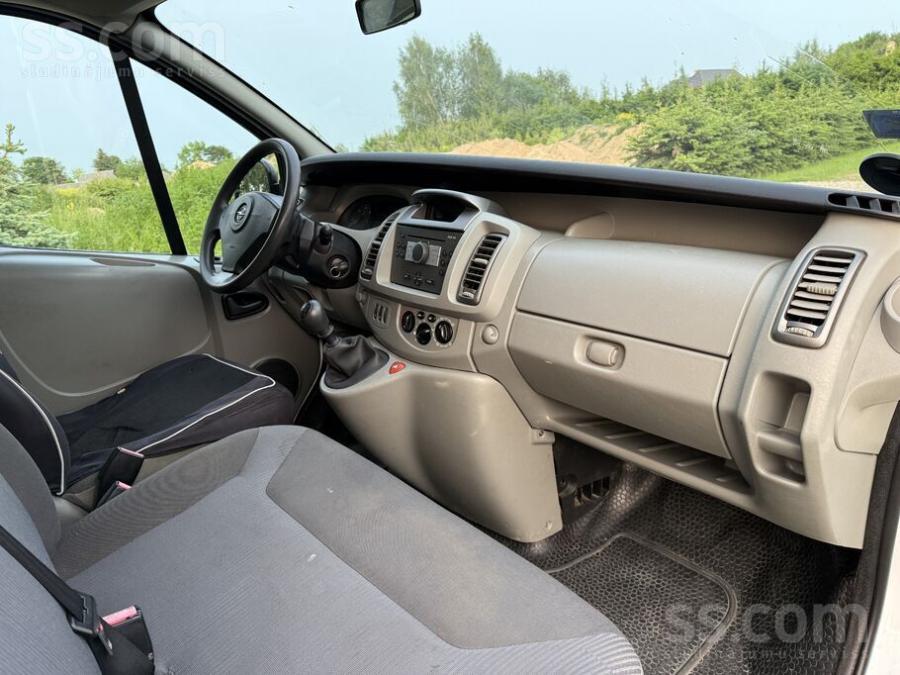Balts Opel Vivaro 2007 Dobele, ar dzinēja tilpumu 2.00 L un nobraukumu 0 tūkst. km par 2999 €, foto 9 vietnē AUTOMOTO.COM.LV