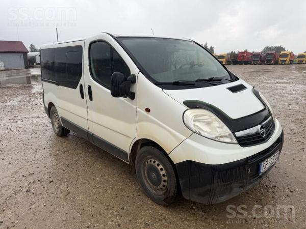 White Opel Vivaro 2007 in Daugavpils, with an engine capacity of 2.00 L and mileage of 314 thousand km for 2000 €, photo 2 on AUTOMOTO.COM.LV