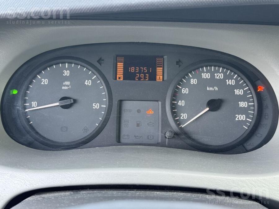 Balts Opel Vivaro 2007 Rīga, ar dzinēja tilpumu 2.00 L un nobraukumu 184 tūkst. km par 6550 €, foto 11 vietnē AUTOMOTO.COM.LV