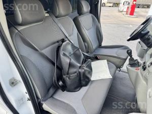 Balts Opel Vivaro 2007 Rīga, ar dzinēja tilpumu 2.00 L un nobraukumu 184 tūkst. km par 6550 €, foto 13 vietnē AUTOMOTO.COM.LV