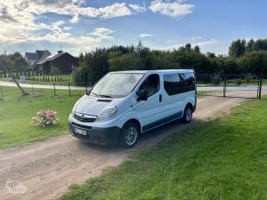White Opel Vivaro 2007 in Utena, with an engine capacity of 2.00 L and mileage of 373 thousand km for 4200 €, photo 3 on AUTOMOTO.COM.LV