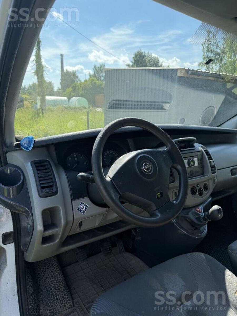 Balts Opel Vivaro 2007 Jēkabpils, ar dzinēja tilpumu 2.00 L un nobraukumu 279 tūkst. km par 2200 €, foto 7 vietnē AUTOMOTO.COM.LV