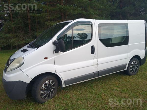 Opel Vivaro 2007 in Tukums on AUTOMOTO.COM.LV White Opel Vivaro 2007 in Tukums, with an engine capacity of 2.00 L and mileage of 383 thousand km for 3800 €, photo 8 on AUTOMOTO.COM.LV