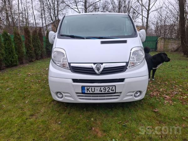 White Opel Vivaro 2008 in Liepaja, with an engine capacity of 2.00 L and mileage of 199 thousand km for 5000 €, photo 6 on AUTOMOTO.COM.LV