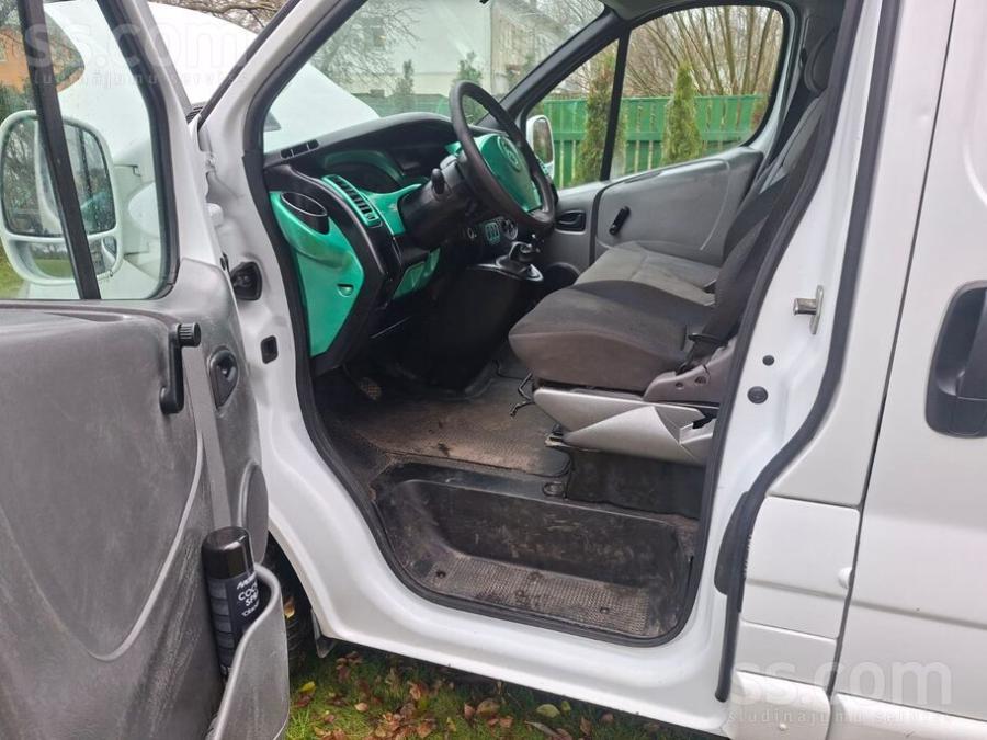 Balts Opel Vivaro 2008 Liepāja, ar dzinēja tilpumu 2.00 L un nobraukumu 199 tūkst. km par 5000 €, foto 12 vietnē AUTOMOTO.COM.LV