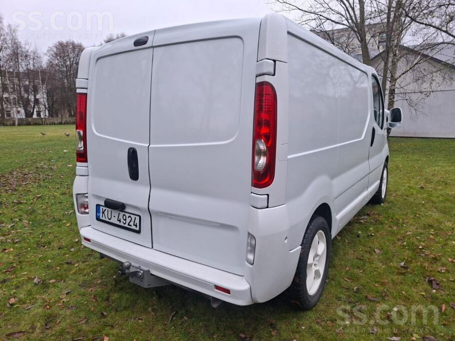 Balts Opel Vivaro 2008 Liepāja, ar dzinēja tilpumu 2.00 L un nobraukumu 199 tūkst. km par 5000 €, foto 13 vietnē AUTOMOTO.COM.LV