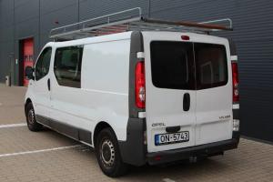 White Opel Vivaro 2008 in Marupe, with an engine capacity of 2.00 L and mileage of 323 thousand km for 6250 €, photo 10 on AUTOMOTO.COM.LV