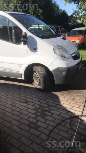 Balts Opel Vivaro 2008 Jūrmala, ar dzinēja tilpumu 2.00 L un nobraukumu 224 tūkst. km par 2750 €, foto  vietnē AUTOMOTO.COM.LV