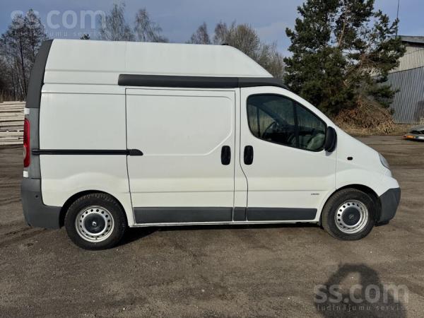 Balts Opel Vivaro 2008 Rīga, ar dzinēja tilpumu 2.00 L un nobraukumu 350 tūkst. km par 5800 €, foto 4 vietnē AUTOMOTO.COM.LV