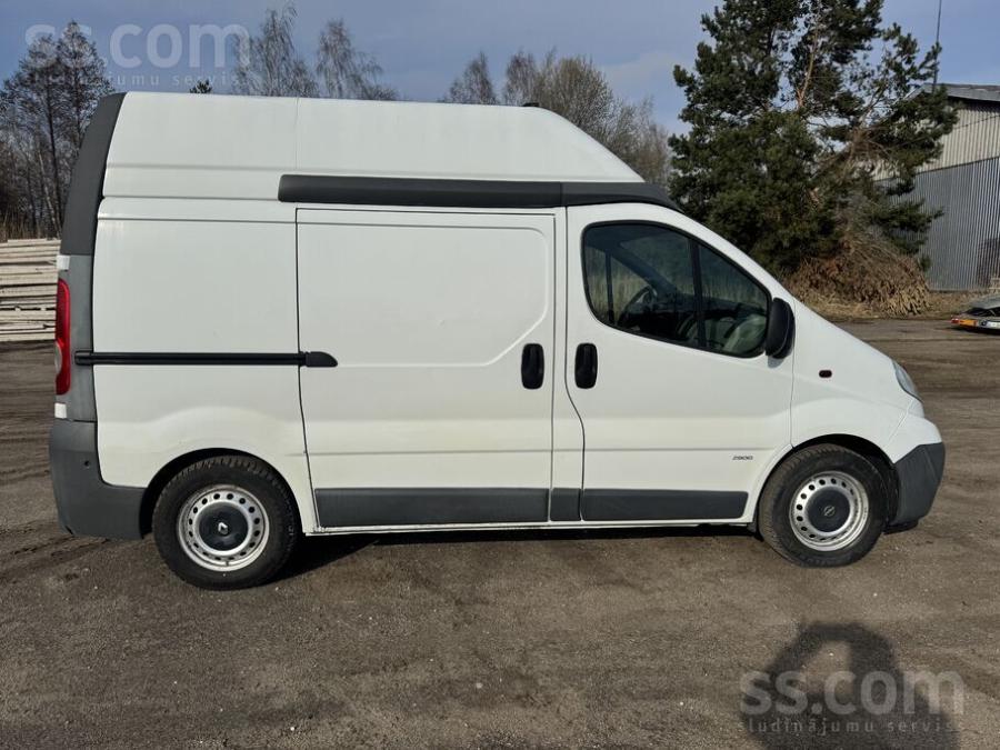 Balts Opel Vivaro 2008 Rīga, ar dzinēja tilpumu 2.00 L un nobraukumu 350 tūkst. km par 5800 €, foto 5 vietnē AUTOMOTO.COM.LV