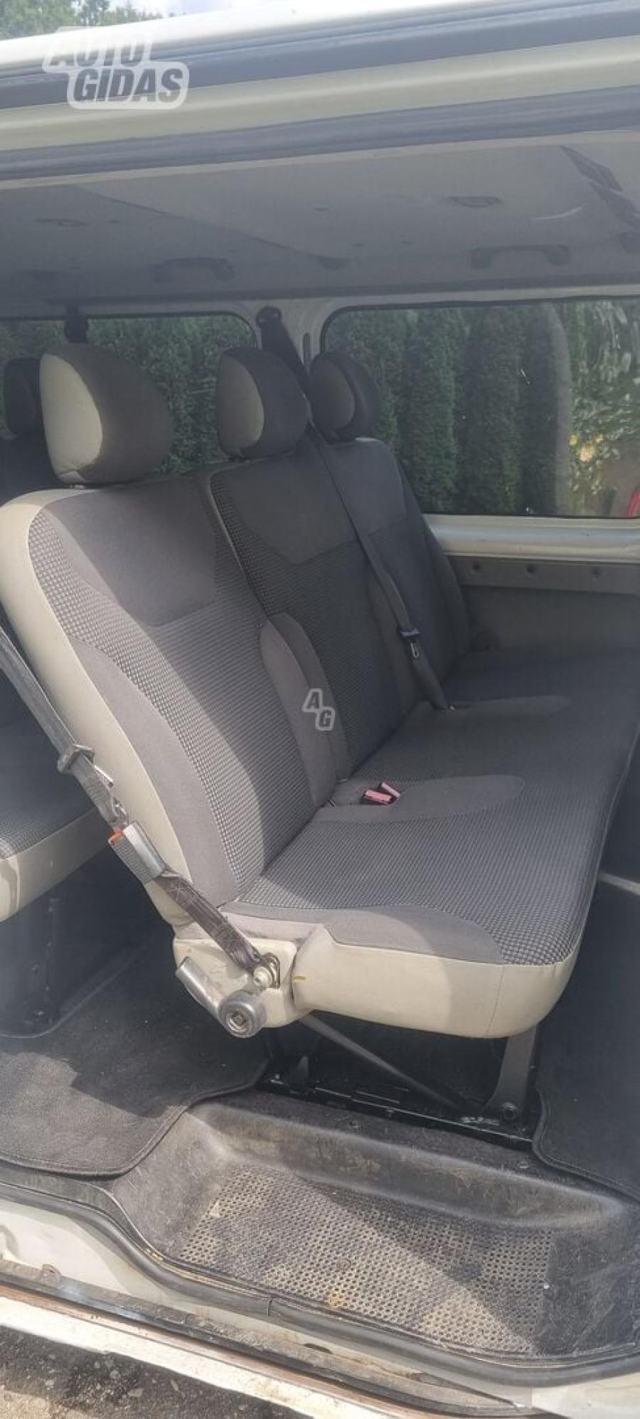 Balts Opel Vivaro 2008 Klaipėda, ar dzinēja tilpumu 2.50 L un nobraukumu 350 tūkst. km par 4500 €, foto 11 vietnē AUTOMOTO.COM.LV