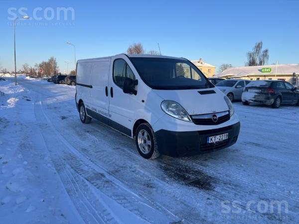 Balts Opel Vivaro 2009 Bauska, ar dzinēja tilpumu 2.00 L un nobraukumu 420 tūkst. km par 3700 €, foto 2 vietnē AUTOMOTO.COM.LV