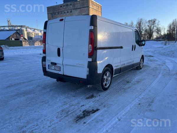 Balts Opel Vivaro 2009 Bauska, ar dzinēja tilpumu 2.00 L un nobraukumu 420 tūkst. km par 3700 €, foto 4 vietnē AUTOMOTO.COM.LV