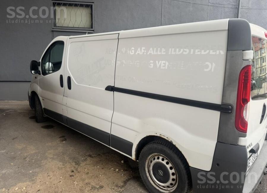 Balts Opel Vivaro 2009 Rīga, ar dzinēja tilpumu 2.50 L un nobraukumu 354 tūkst. km par 5200 €, foto 2 vietnē AUTOMOTO.COM.LV