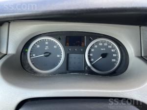 Balts Opel Vivaro 2009 Bauska, ar dzinēja tilpumu 2.00 L un nobraukumu 0 tūkst. km par 4200 €, foto 8 vietnē AUTOMOTO.COM.LV