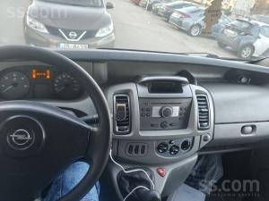 White Opel Vivaro 2009 in Riga, with an engine capacity of 2.50 L and mileage of 354 thousand km for 3800 €, photo 7 on AUTOMOTO.COM.LV