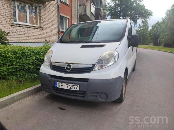 Balts Opel Vivaro 2009 Rīga, ar dzinēja tilpumu 2.50 L un nobraukumu 382 tūkst. km par 1900 €, foto 1 vietnē AUTOMOTO.COM.LV