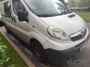 Balts Opel Vivaro 2009 Rīga, ar dzinēja tilpumu 2.50 L un nobraukumu 382 tūkst. km par 1900 €, foto 6 vietnē AUTOMOTO.COM.LV