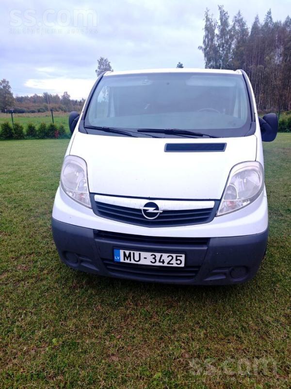 Balts Opel Vivaro 2009 Rīga, ar dzinēja tilpumu 2.00 L un nobraukumu 255 tūkst. km par 5000 €, foto 4 vietnē AUTOMOTO.COM.LV