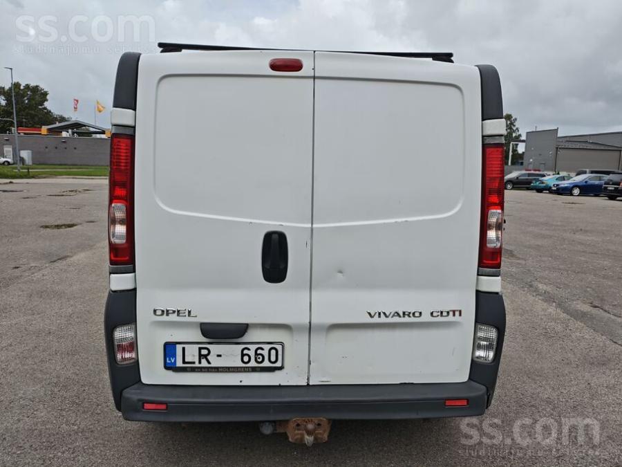 White Opel Vivaro 2009 in Liepaja, with an engine capacity of 2.00 L and mileage of 250 thousand km for 3500 €, photo 5 on AUTOMOTO.COM.LV