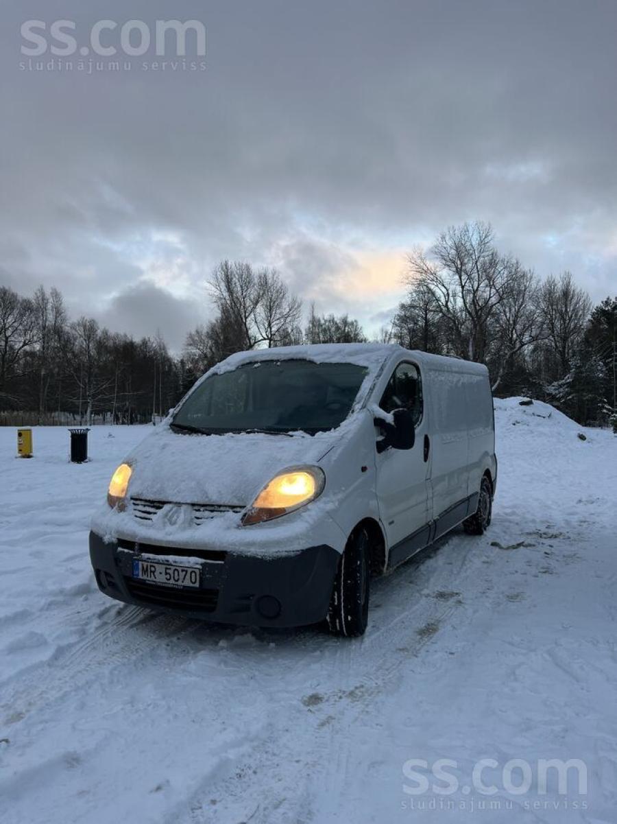Balts Opel Vivaro 2010 Liepāja, ar dzinēja tilpumu 2.00 L un nobraukumu 406 tūkst. km par 4300 €, foto 2 vietnē AUTOMOTO.COM.LV