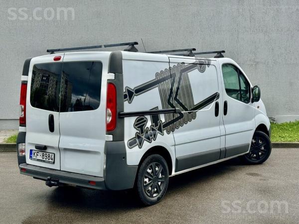 White Opel Vivaro 2010 in Jelgava, with an engine capacity of 2.00 L and mileage of 0 thousand km for 5500 €, photo 5 on AUTOMOTO.COM.LV