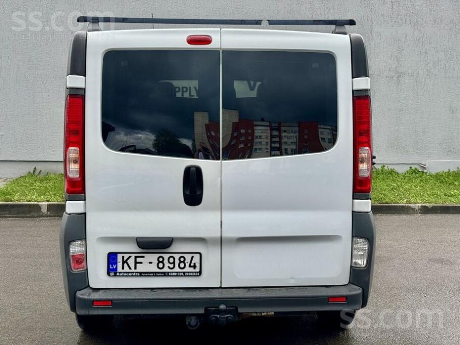 Balts Opel Vivaro 2010 Jelgava, ar dzinēja tilpumu 2.00 L un nobraukumu 0 tūkst. km par 5500 €, foto 7 vietnē AUTOMOTO.COM.LV