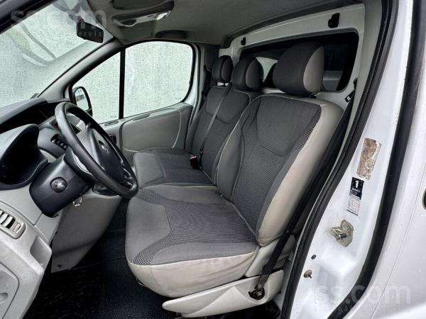 White Opel Vivaro 2010 in Jelgava, with an engine capacity of 2.00 L and mileage of 0 thousand km for 5500 €, photo 9 on AUTOMOTO.COM.LV
