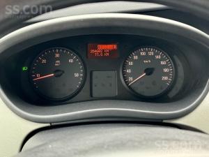 Balts Opel Vivaro 2010 Jelgava, ar dzinēja tilpumu 2.00 L un nobraukumu 0 tūkst. km par 5500 €, foto 13 vietnē AUTOMOTO.COM.LV