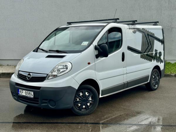 White Opel Vivaro 2010 in Riga, with an engine capacity of 2.00 L and mileage of 254 thousand km for 5950 €, photo 1 on AUTOMOTO.COM.LV