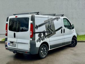 White Opel Vivaro 2010 in Riga, with an engine capacity of 2.00 L and mileage of 254 thousand km for 5950 €, photo 6 on AUTOMOTO.COM.LV