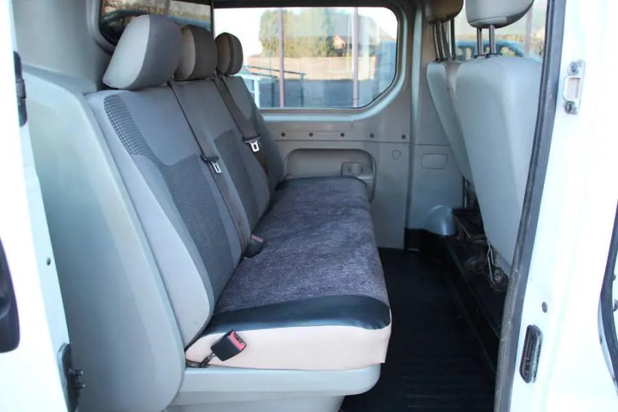 Balts Opel Vivaro 2010 Mārupe, ar dzinēja tilpumu 2.00 L un nobraukumu 323 tūkst. km par 6150 €, foto 14 vietnē AUTOMOTO.COM.LV