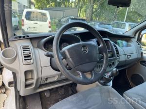 White Opel Vivaro 2010 in Riga, with an engine capacity of 2.00 L and mileage of 392 thousand km for 2992 €, photo 6 on AUTOMOTO.COM.LV