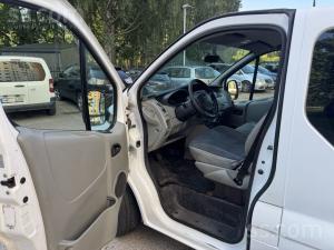 White Opel Vivaro 2010 in Riga, with an engine capacity of 2.00 L and mileage of 392 thousand km for 2992 €, photo 7 on AUTOMOTO.COM.LV