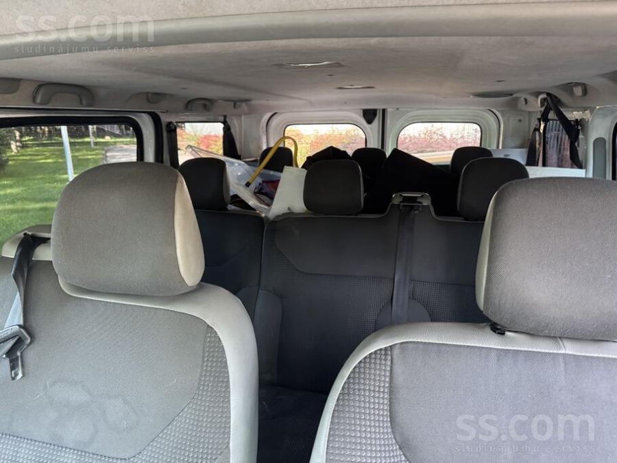 White Opel Vivaro 2010 in Riga, with an engine capacity of 2.00 L and mileage of 392 thousand km for 2992 €, photo 8 on AUTOMOTO.COM.LV