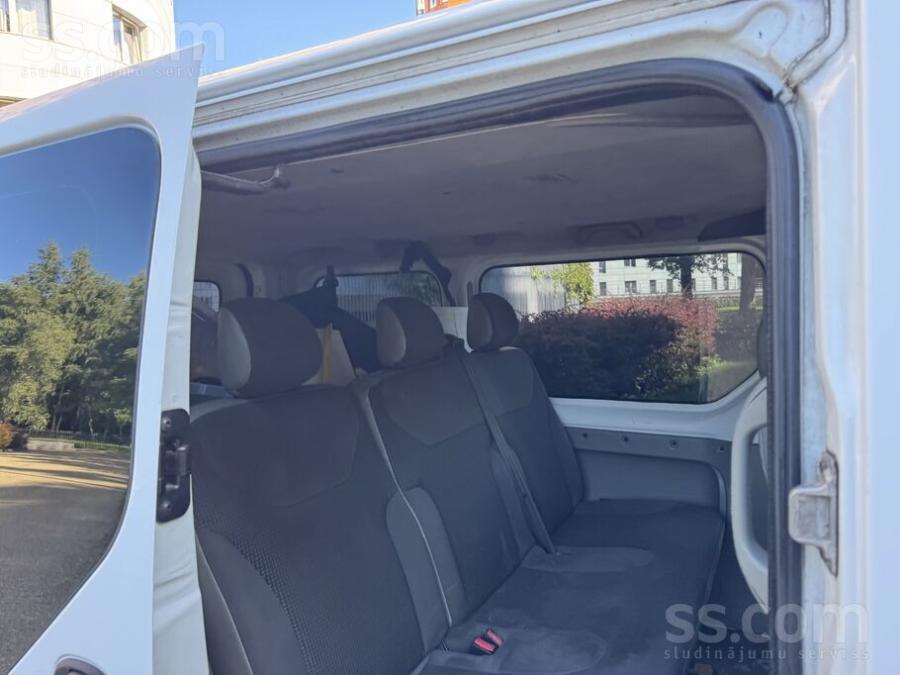 White Opel Vivaro 2010 in Riga, with an engine capacity of 2.00 L and mileage of 392 thousand km for 2992 €, photo 10 on AUTOMOTO.COM.LV