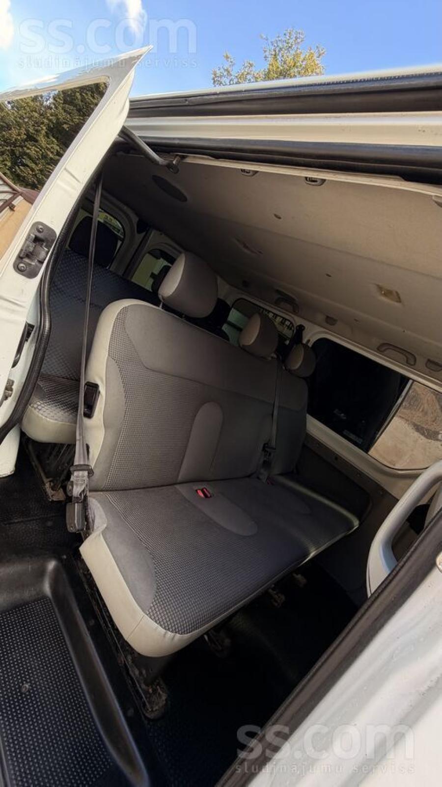 Balts Opel Vivaro 2010 Daugavpils, ar dzinēja tilpumu 2.00 L un nobraukumu 261 tūkst. km par 6700 €, foto 8 vietnē AUTOMOTO.COM.LV