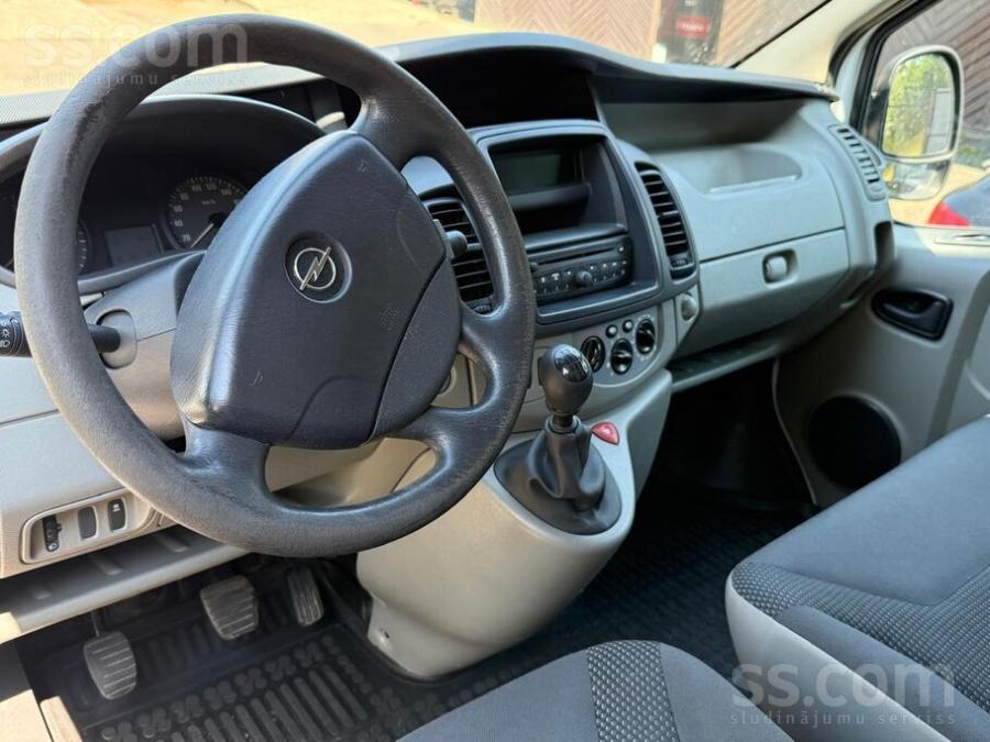 White Opel Vivaro 2011 in Riga, with an engine capacity of 2.00 L and mileage of 236 thousand km for 6050 €, photo 12 on AUTOMOTO.COM.LV