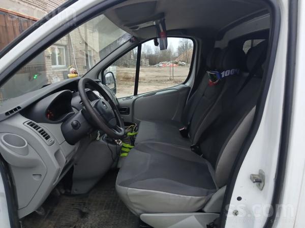 Balts Opel Vivaro 2011 Preiļi, ar dzinēja tilpumu 2.00 L un nobraukumu 0 tūkst. km par 2500 €, foto 8 vietnē AUTOMOTO.COM.LV