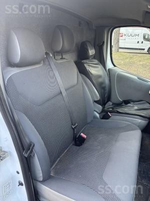White Opel Vivaro 2011 in Riga, with an engine capacity of 2.00 L and mileage of 323 thousand km for 2100 €, photo 7 on AUTOMOTO.COM.LV