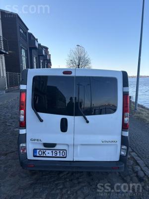 Balts Opel Vivaro 2012 Rīga, ar dzinēja tilpumu 2.00 L un nobraukumu 201 tūkst. km par 4800 €, foto 7 vietnē AUTOMOTO.COM.LV