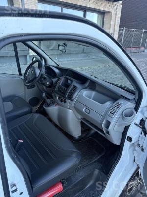 Balts Opel Vivaro 2012 Rīga, ar dzinēja tilpumu 2.00 L un nobraukumu 201 tūkst. km par 4800 €, foto 15 vietnē AUTOMOTO.COM.LV
