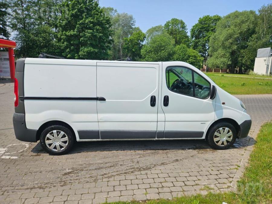 Balts Opel Vivaro 2012 Rīga, ar dzinēja tilpumu 2.00 L un nobraukumu 168 tūkst. km par 6300 €, foto 4 vietnē AUTOMOTO.COM.LV