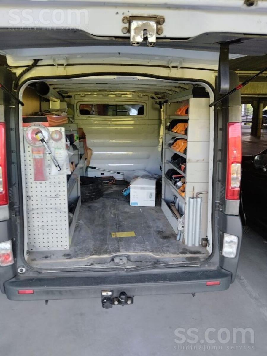 Balts Opel Vivaro 2012 Rīga, ar dzinēja tilpumu 2.00 L un nobraukumu 168 tūkst. km par 6300 €, foto 13 vietnē AUTOMOTO.COM.LV